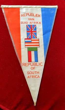 Other Africana - 1961 REPUBLIEK WORDINGS VIERING VLAG ( SATYN) RSA ...