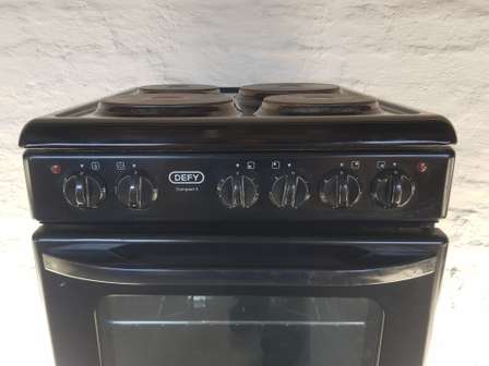 Freestanding - A Defy Compact 4 plate electric stove - working ...