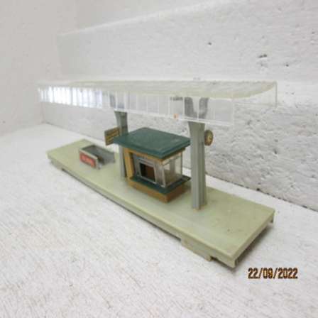Scenery - HO SCALE : FALLER : STATION PLATFORM was sold for R50.00 on ...