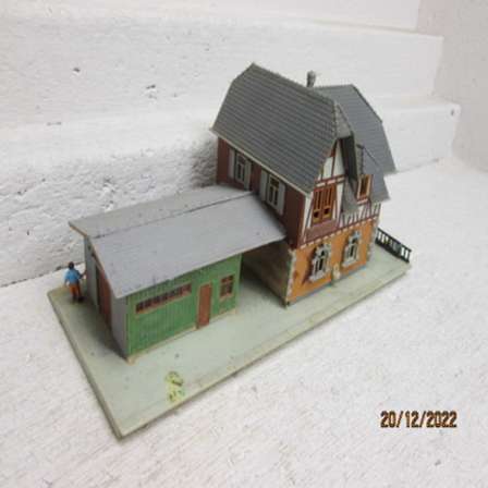 Scenery - HO SCALE : FALLER : LARGE STATION BUILDILNG was listed for ...