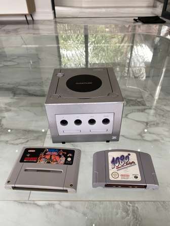 Other Antiques & Collectables - NINTENDO GAME CUBE NOT TESTED AND NES ...