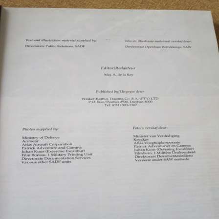 Books - SUID-AFRIKAANSE WEERMAG: OORSIG / SOUTH AFRICAN DEFENCE FORCE ...