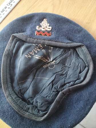 South African Army - SADF Artillery Beret was sold for R355.00 on 30 ...