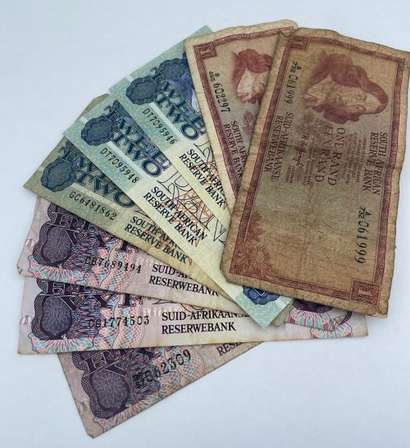 Other South African Bank Notes - COLLECTORS LOT OF 8 X OLD SOUTH ...