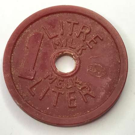 Tokens - Plastic Clover 1 Litre Milk / 1 Liter Melk token for sale in ...