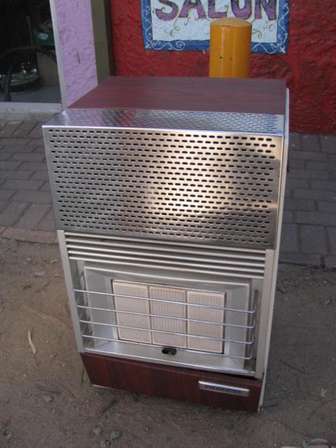 Heaters - A VERY ATTRACTIVE ALVIMA GAS HEATER... LARGE WITH CHROME ...