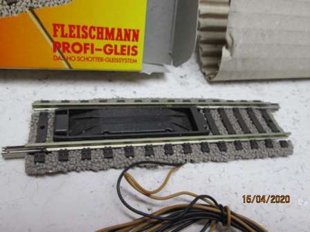 Track - HO SCALE : FLEISCHMANN PROFI-TRACK ELECTRIC UNCOUPLER No 6111 ...