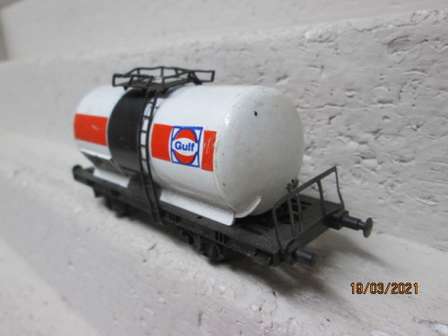 Rolling Stock - HO SCALE : LIMA : GULF TANKER was sold for R30.00 on 28 ...