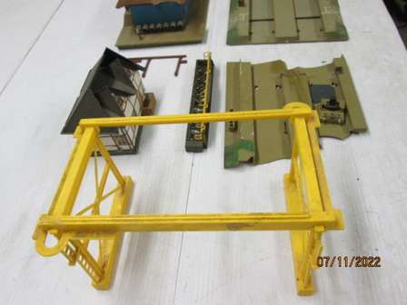 Parts & Accessories - HO / OO SCALE : LIMA : SCRAP YARD was sold for R1 ...