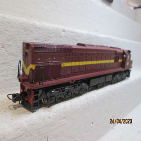 Train Sets - HO SCALE : LIMA : SAR - CLASS 34 DIESEL GOODS SET - BOXED ...