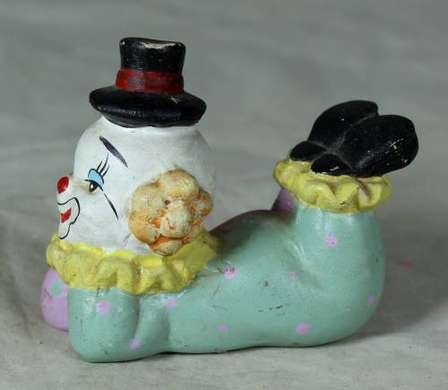 Other Ornaments - CERAMIC CLOWN LAYING DOWN - BID NOW!! for sale in ...