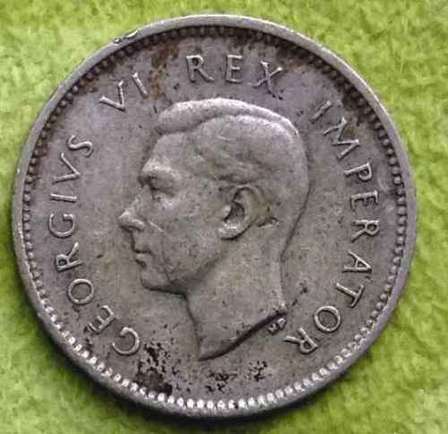 Threepence - 3 Pence 1943-45 ERROR South Africa was listed for R80.00 ...