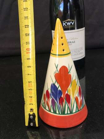 English Porcelain - A Beautiful Moorland Chelsea Works Burslem Crocus ...