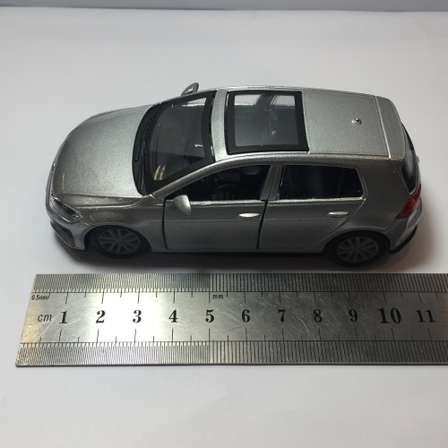 Collectable Cars - Maisto Volkswagen Golf GTi model car - scale 1/38 ...