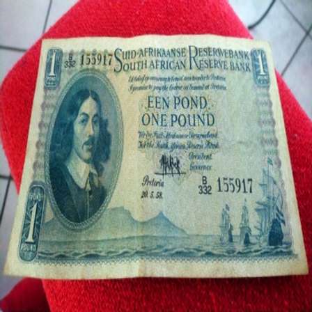 Other South African Bank Notes - 3 pound notes and 2 rand notes was ...