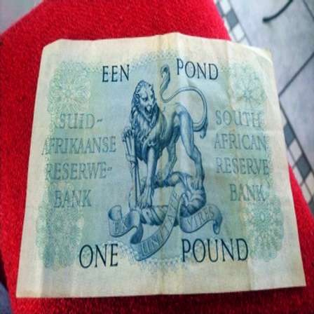 Other South African Bank Notes - 3 pound notes and 2 rand notes was ...