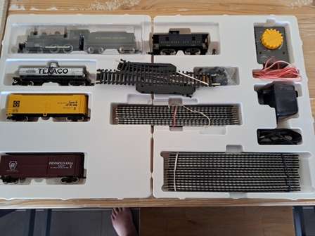 Locomotives - HO mehano steam train set was listed for R1,650.00 on 2 ...