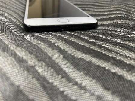 Apple - iPhone 7 128gb was listed for R500.00 on 30 Apr at 19:04 by ...