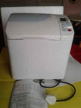 Bread Makers - PANASONIC SD-253 BREAD MAKER (WORKS PERFECTLY ) was sold ...