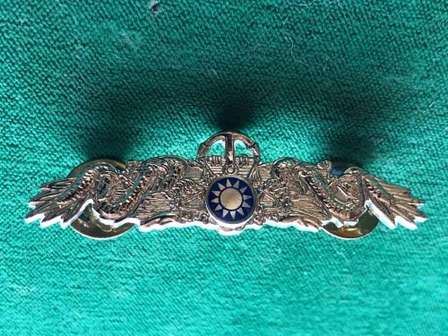 International Badges & Insignia - TAIWAN NAVY OFFICERS BADGE- MESS ...