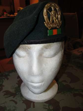 Headgear - SADF - Commando "Skietpiet" beret complete with large brass ...