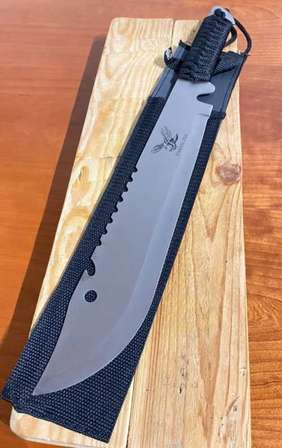 Hunting Knives - STAINLESS STEEL EAGLE MACHETE 45cm WITH POUCH was sold ...