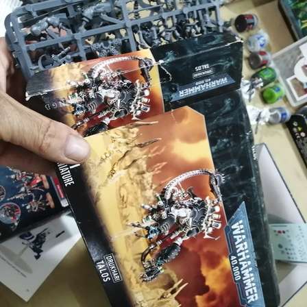 Other Models - ABSOLUTELY MASSIVE WARHAMMER 40 000 MODEL PROJECT was ...