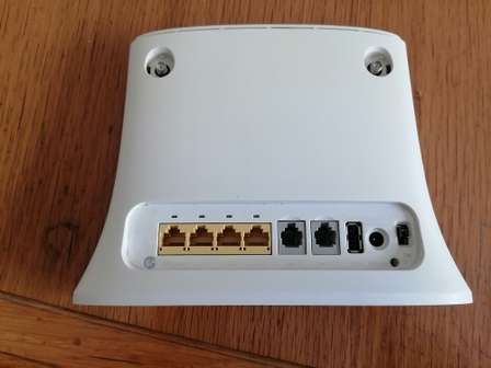 Wireless Routers - ZTE MF283U/V LTE (Cat 4) WiFi Router was listed for ...