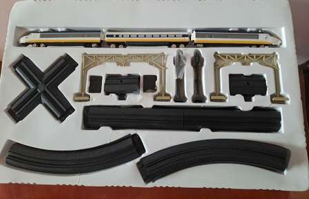 Vintage Toys - Pre-owned 3 x Vintage Tecnic 9 `N` Gauge Locomotive ...