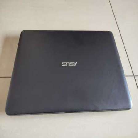 Laptops & Notebooks - Asus Laptop R2000 was sold for R2,000.00 on 27 ...