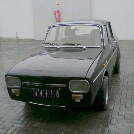 Renault - Renault R10 was listed for R8,000.00 on 21 Oct at 13:06 by ...