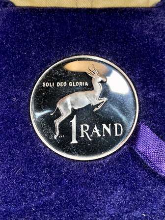 One Rand - SOUTH AFRICA PROOF SILVER R1 -- 1977 -- SOLI DEO GLORIA ...