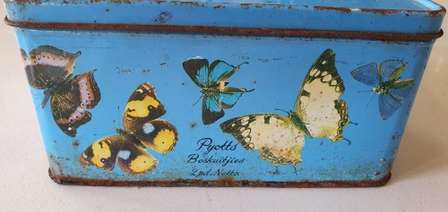 Tin - PYOTTS 4 lb biscuits tin as per photos for sale in Bloemfontein ...