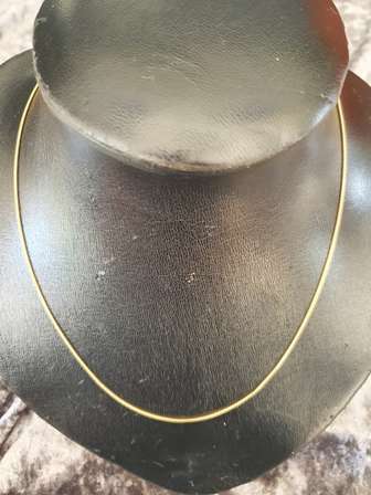 Necklaces - 9CT GOLD FINE SNAKE CHAIN was sold for R500.00 on 3 Apr at ...
