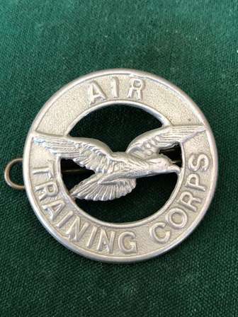 International Badges & Insignia - ROYAL AIR FORCE CAP BADGE AIR ...