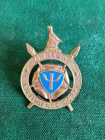 International Badges & Insignia - ZIMBABWE INTELLIGENCE CORPS CAP BADGE ...