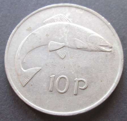 Europe - 10 PENCE 1976 EIRE COIN was listed for R5.00 on 4 Oct at 10:05 ...