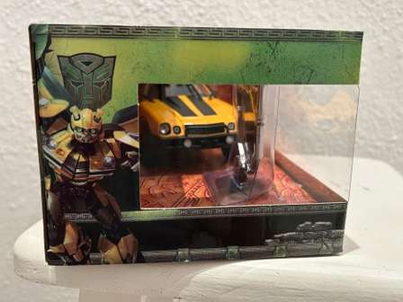 Models - TRANSFORMERS Bumblebee Diecast Camaro with Logo Emblem standee ...