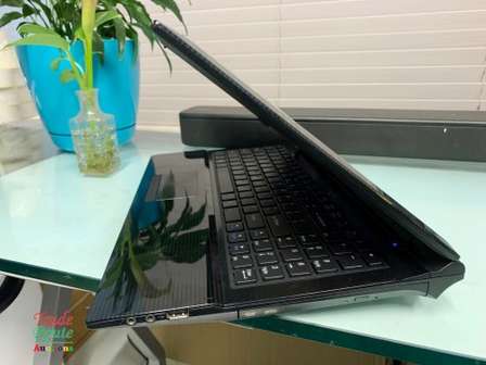 Laptops & Notebooks - MECER i5 W251EU 15.6 INCH LAPTOP - Low Battery ...