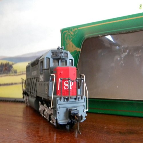 Locomotives - Mehano SD35 Diesel Loco - Southern Pacific was sold for R450.00 on 26 Feb at 19:01 ...