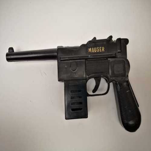 Vintage Toys - Vintage Mauser plastic toy gun was sold for R6.00 on 31 ...
