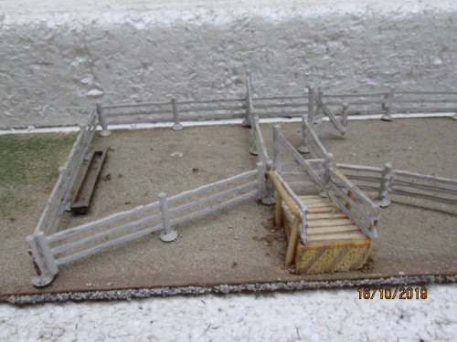 Scenery - HO SCALE : CATTLE / LIVESTOCK LOADING YARD - LOT 984X was ...