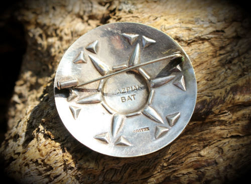 Other Antiques & Collectables - Antique silver Oritza brooch Zazpiak ...