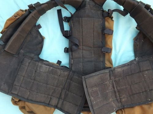 Kit - WEBBING: M83 Battle Vest -- SADF was sold for R450.00 on 4 Oct at ...