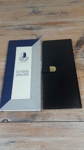 Other Antiques & Collectables - Busby brand, Fine leather ladies wallet ...