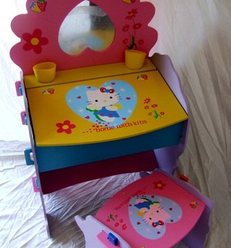 Tables & Chairs - Beautifull Hello Kitty Dressing Table - Kiddies ...