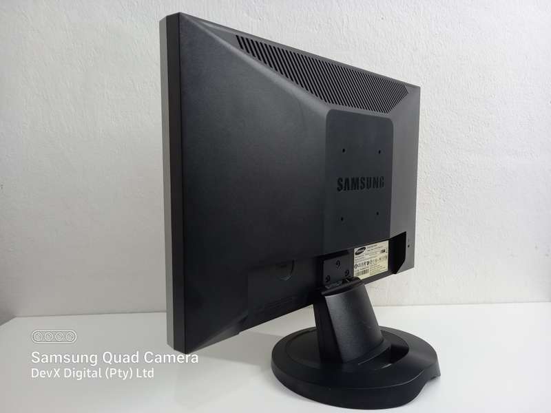 Monitors - Verified Tested - 19-inch Samsung SyncMaster 920NW LCD ...