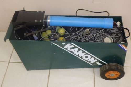 Rackets - A STUNNING SOUTH AFRICAN MADE "KANON" TENNIS BALL MACHINE ...