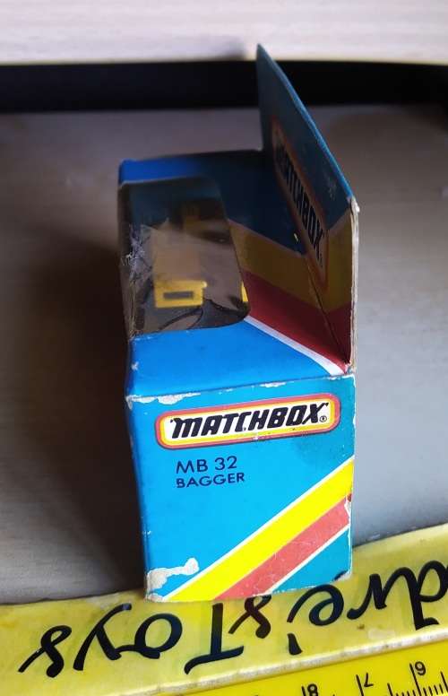 Models - 1981 Matchbox ~ Blue Window Box ~ MB 32 Excavator Car ~ in ...