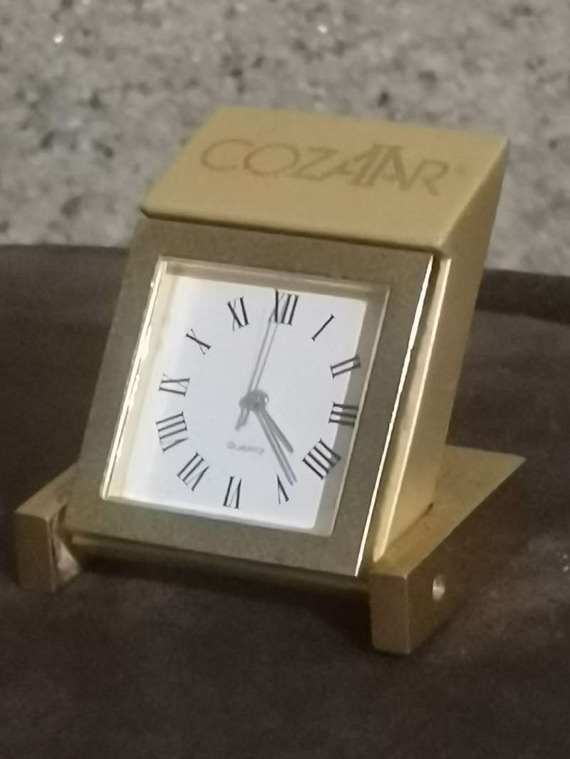 Men's Watches - SMALL DESK DISPLAY GOLD PLATED WATCH IN EXCELLENT ...